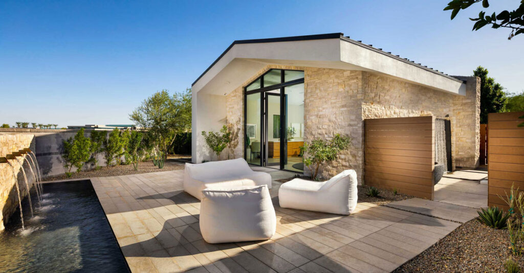 Sun Valley Ashlar | Stunning Grey Gold Limestone Veneer