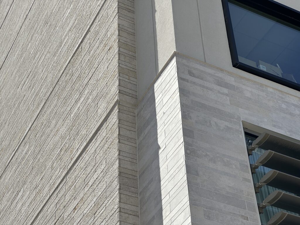 Wave Strata Large Format Tile | Chiseled Limestone Veneer