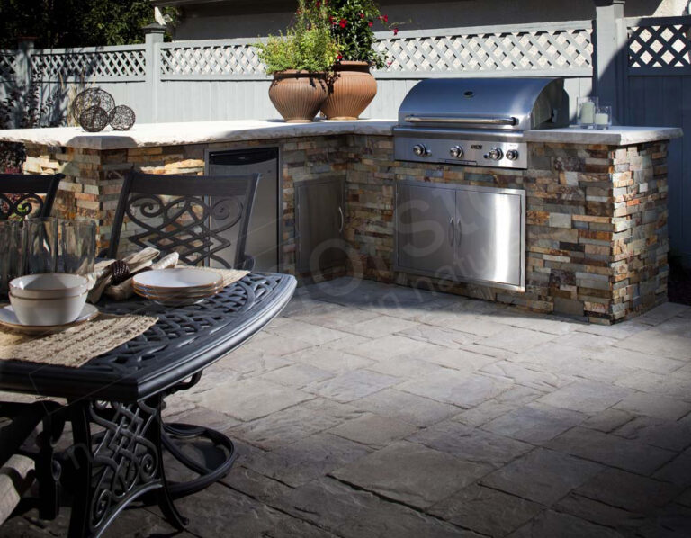 10 Stylish Outdoor Stone Bar Ideas (The Best Options)