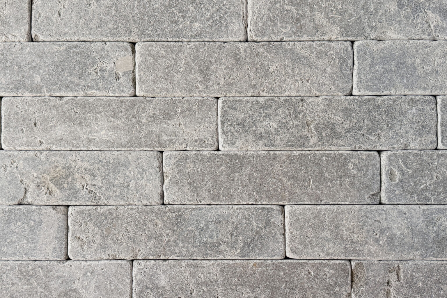 Ashford | Tumbled Limestone Bricks